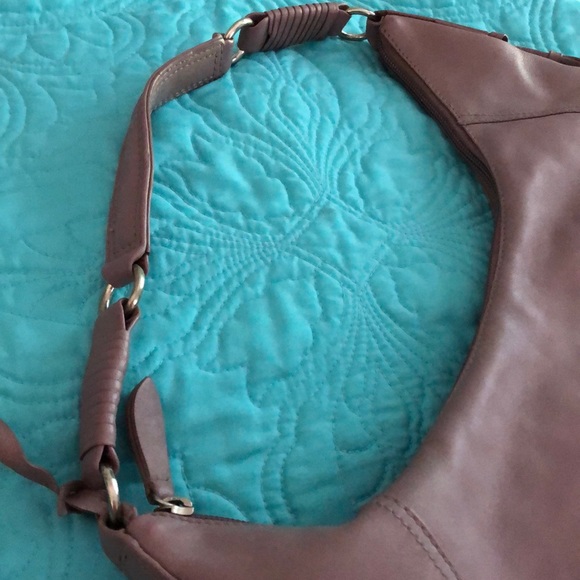 Tula | Bags | Euc Tula Muted Lilac Purple Leather Hobo | Poshmark